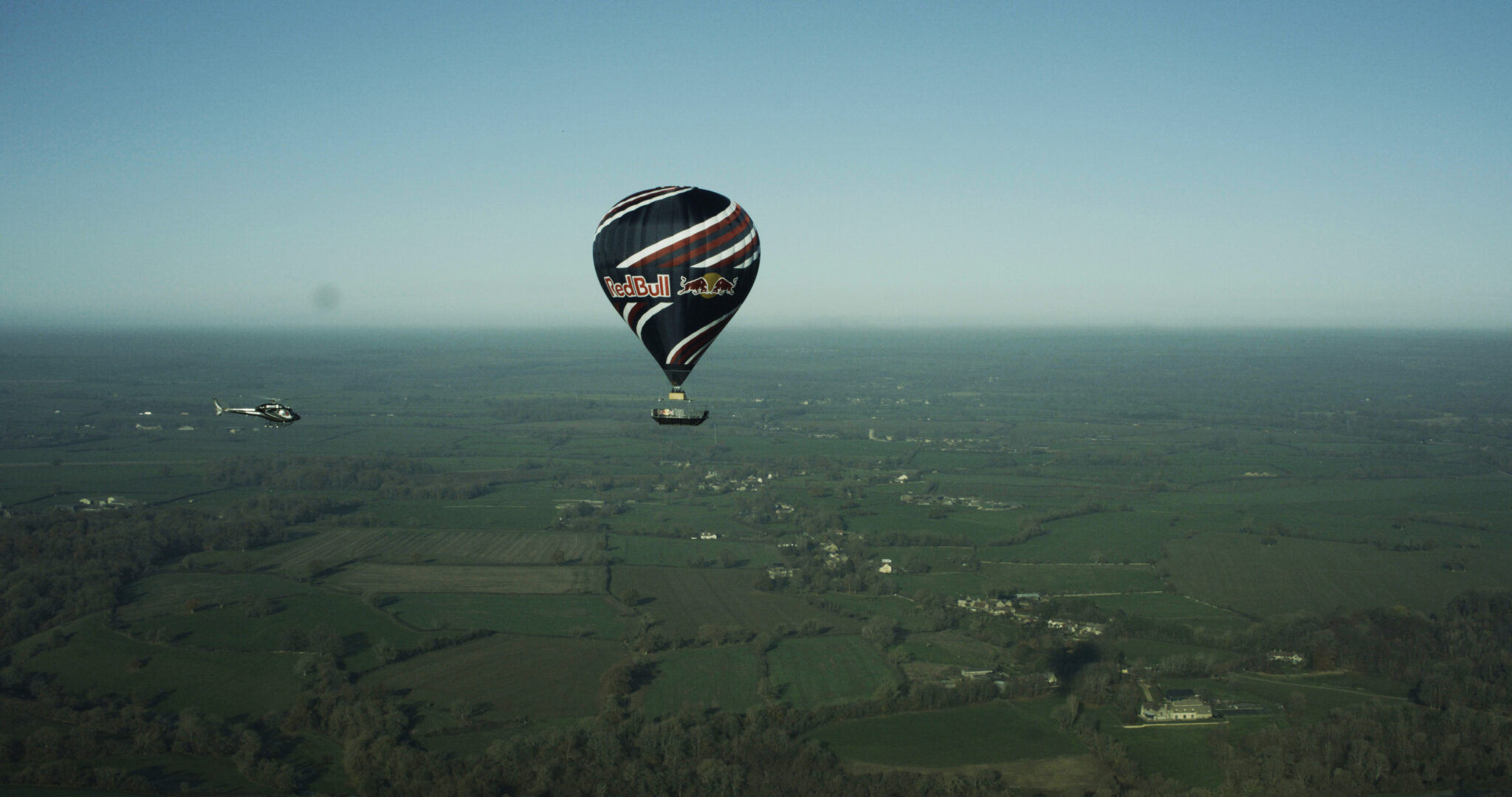 RED BULL HOT AIR BALLOON - GB Helicopters